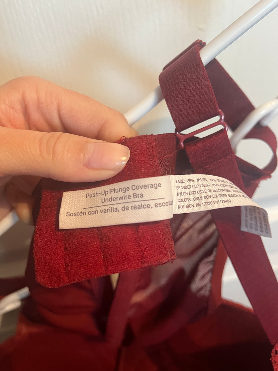 46DD Auden Red Lace Push Up Plunge Coverage Underwire Bra – Thrifty Babes