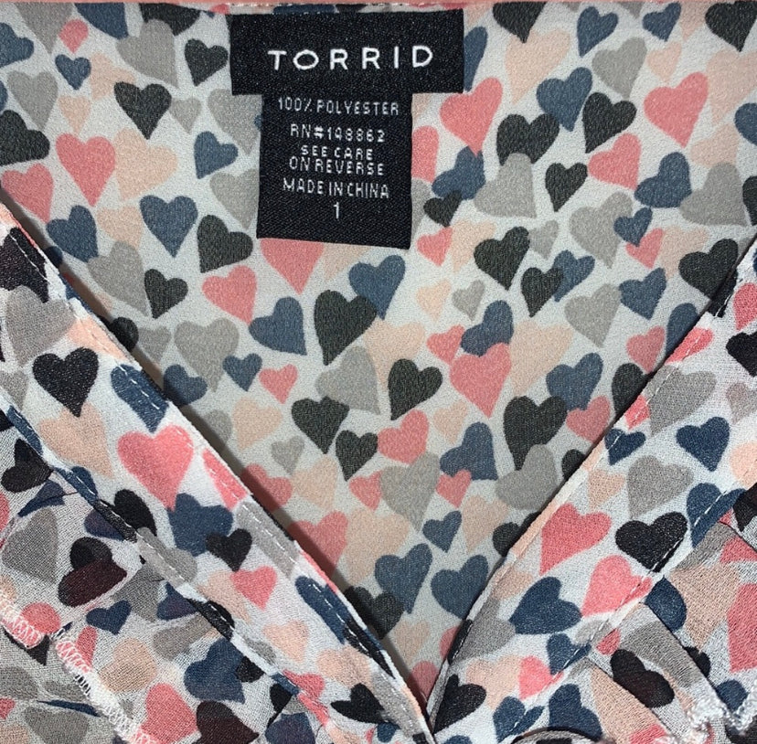 Torrid HEART PRINT RUFFLED BUTTON FRONT TANK TOP – Thrifty Babes